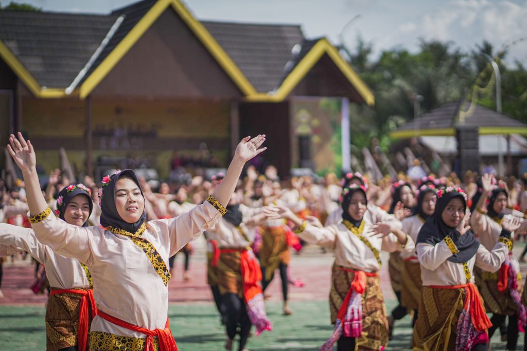 Erau Pelas Benua Guntung 2024: Merayakan Tradisi dan Memperkuat ...